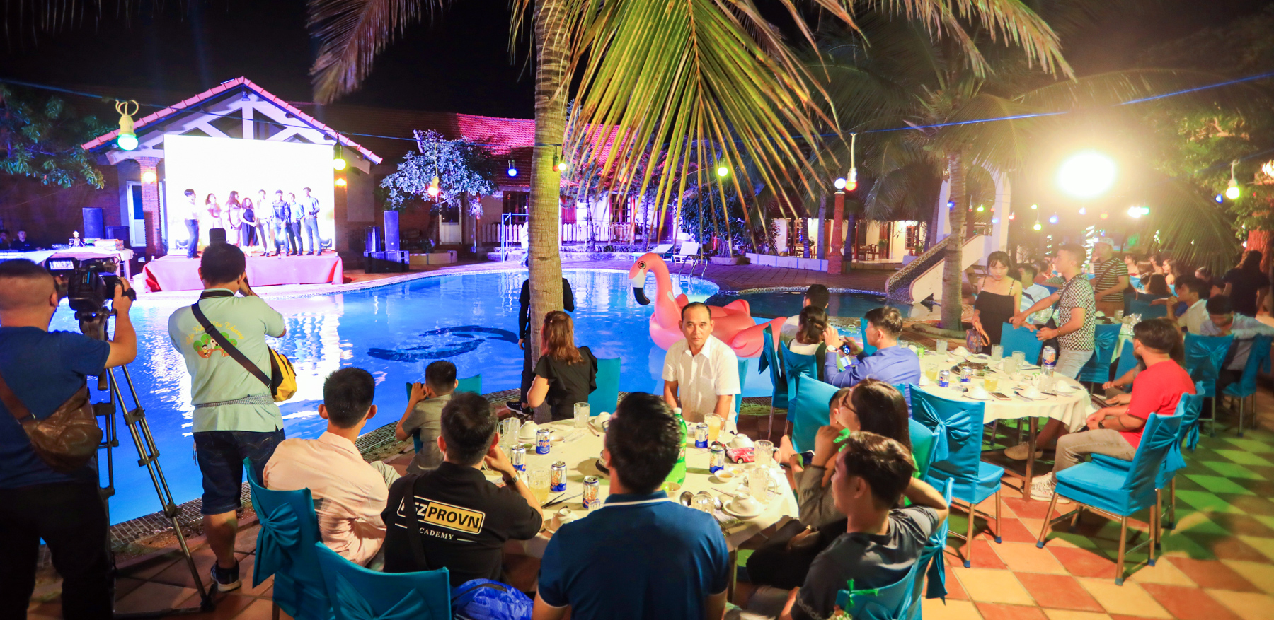 GALA SWIMMING POOL_ ENTERTAINMENT AT THE RESORT